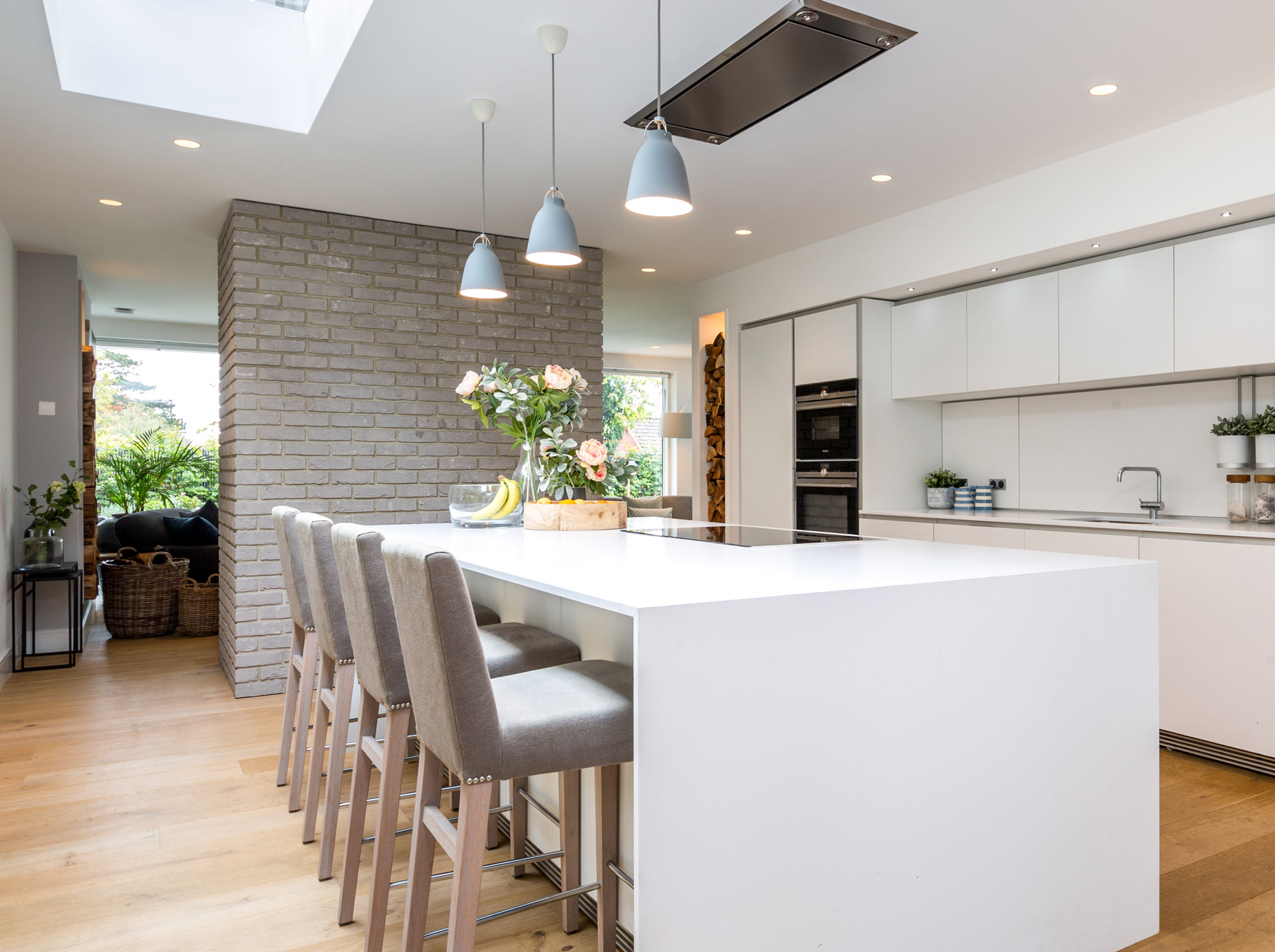 Contemporary French bistro-inspired Modern Kitchen | Sapphire Spaces