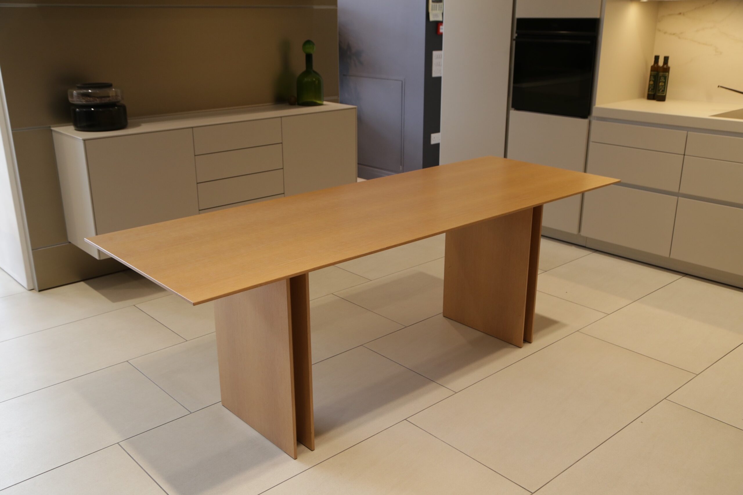 bulthaup Dining Table & Bench | Sapphire Spaces